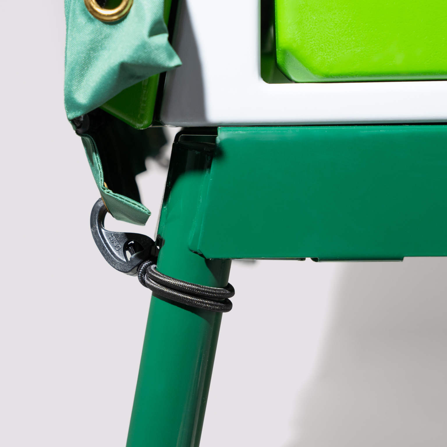 Extreme Temperature Jacket for Eglu Pro | Omlet