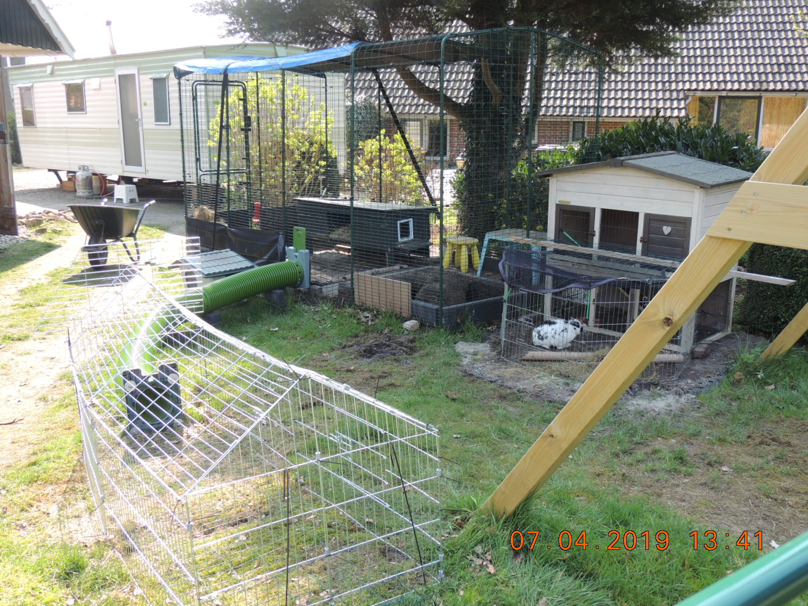 Zippi Rabbit Tunnel System | Omlet